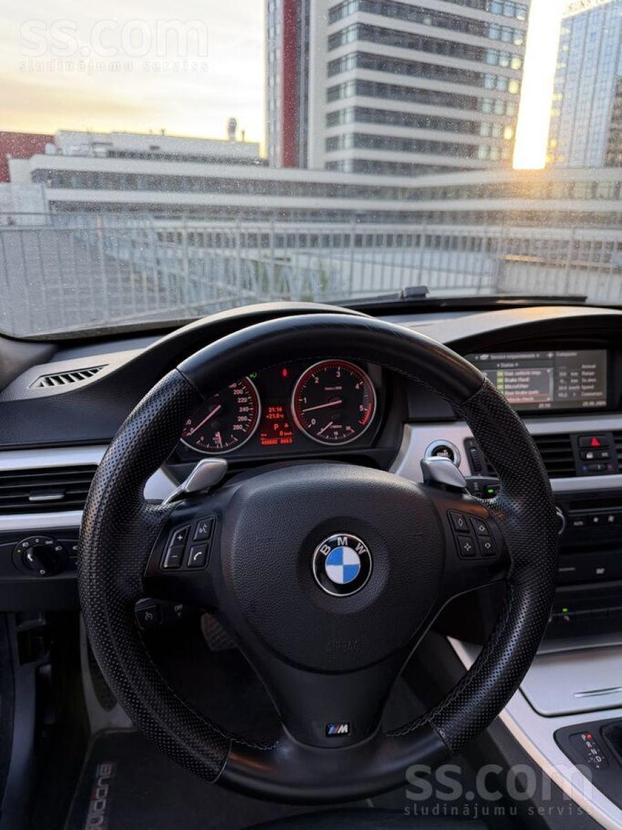 Melns BMW 335 2007 Rīga, ar dzinēja tilpumu 3.00 L un nobraukumu 490 tūkst. km par 7300 €, foto 8 vietnē AUTOMOTO.COM.LV