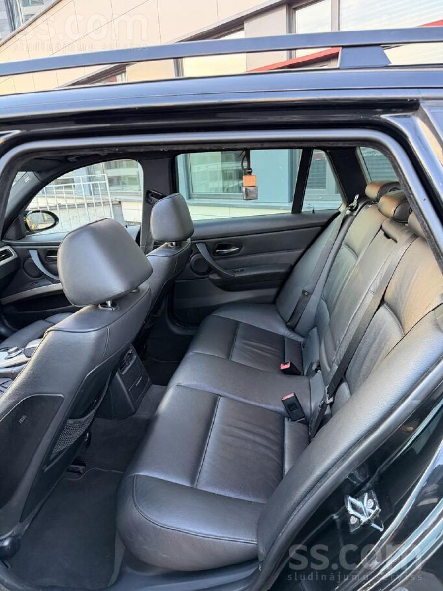Melns BMW 335 2007 Rīga, ar dzinēja tilpumu 3.00 L un nobraukumu 490 tūkst. km par 7300 €, foto 9 vietnē AUTOMOTO.COM.LV