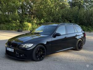 Black BMW 335 2007 in Riga, with an engine capacity of 3.00 L and mileage of 390 thousand km for 12700 €, photo 3 on AUTOMOTO.COM.LV