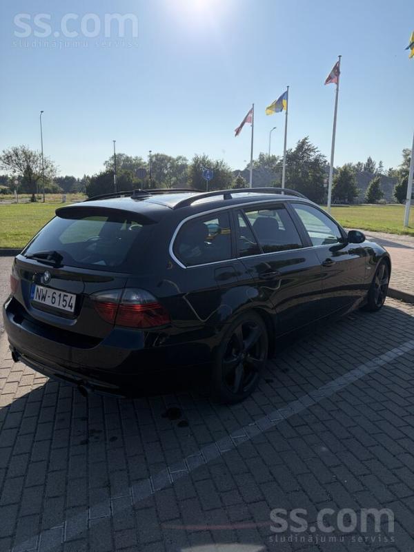 Melns BMW 335 2007 Liepāja, ar dzinēja tilpumu 3.00 L un nobraukumu 303 tūkst. km par 7200 €, foto 2 vietnē AUTOMOTO.COM.LV
