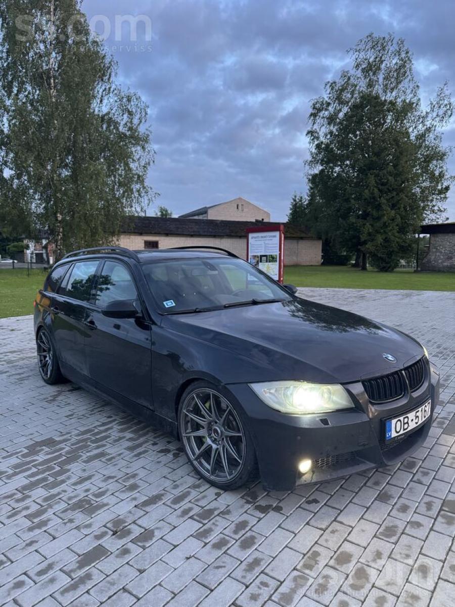 Black BMW 335 2008 in Bauska, with an engine capacity of 3.50 L and mileage of 440 thousand km for 5800 €, photo 2 on AUTOMOTO.COM.LV