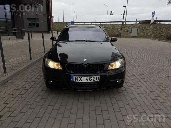 Black BMW 335 2008 in Daugavpils, with an engine capacity of 3.00 L and mileage of 456 thousand km for 8150 €, photo 3 on AUTOMOTO.COM.LV