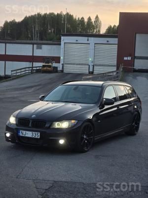 Black BMW 335 2010 in Riga, with an engine capacity of 3.00 L and mileage of 330 thousand km for 8200 €, photo  on AUTOMOTO.COM.LV