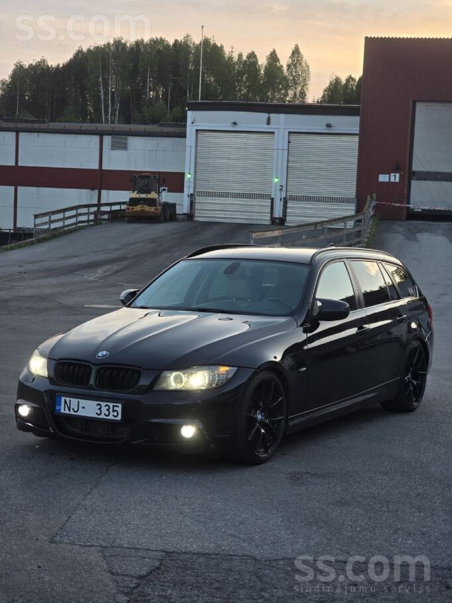 Black BMW 335 2010 in Riga, with an engine capacity of 3.00 L and mileage of 330 thousand km for 8200 €, photo 1 on AUTOMOTO.COM.LV