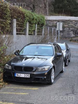 Black BMW 335 2010 in Riga, with an engine capacity of 3.00 L and mileage of 330 thousand km for 8200 €, photo 8 on AUTOMOTO.COM.LV