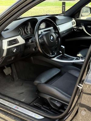 Black BMW 335 2010 in Vilnius, with an engine capacity of 2.99 L and mileage of 380 thousand km for 10500 €, photo 6 on AUTOMOTO.COM.LV