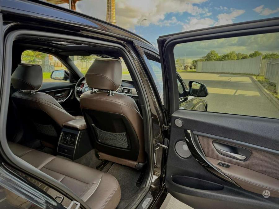 Melns BMW 335 2013 Marijampole, ar dzinēja tilpumu 2.99 L un nobraukumu 346 tūkst. km par 12500 €, foto 19 vietnē AUTOMOTO.COM.LV