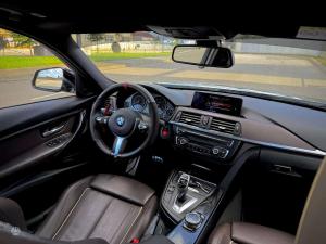 Melns BMW 335 2013 Marijampole, ar dzinēja tilpumu 2.99 L un nobraukumu 346 tūkst. km par 12500 €, foto 22 vietnē AUTOMOTO.COM.LV