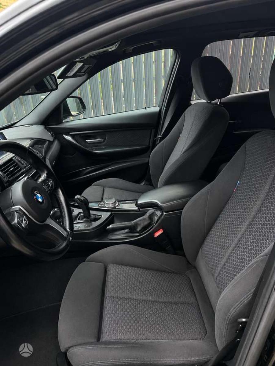 Black BMW 335 2014 in Kalvarija, with an engine capacity of 3.00 L and mileage of 240 thousand km for 11000 €, photo 9 on AUTOMOTO.COM.LV