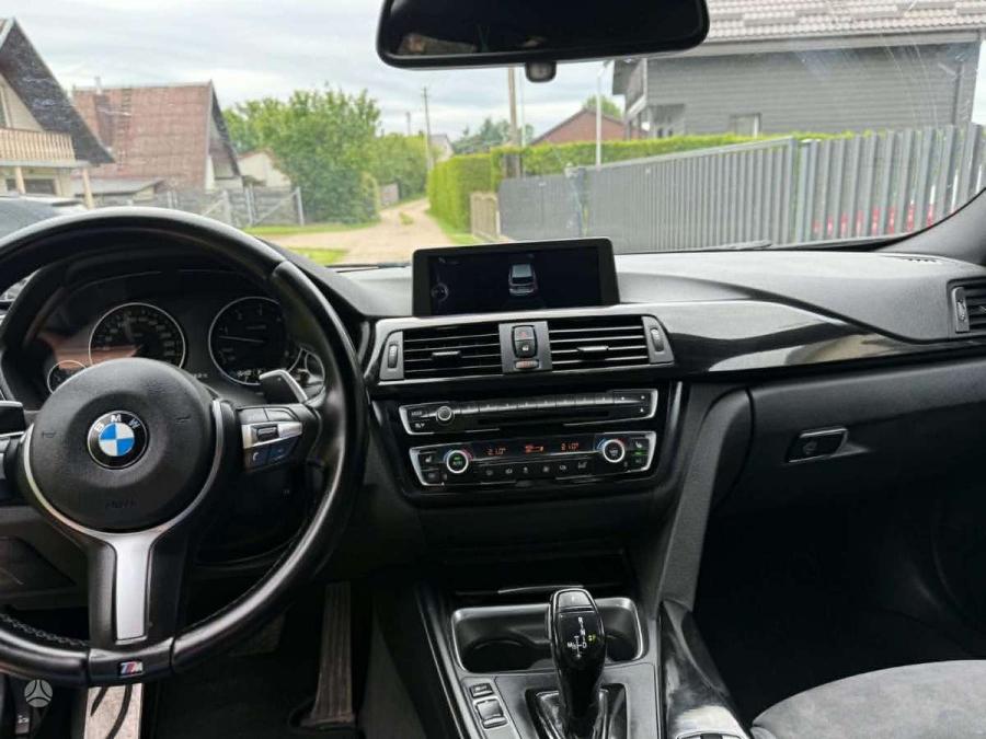 Black BMW 335 2014 in Kalvarija, with an engine capacity of 3.00 L and mileage of 240 thousand km for 11000 €, photo 13 on AUTOMOTO.COM.LV