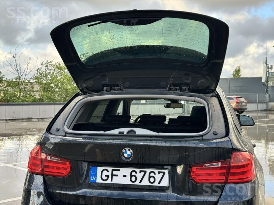 Black BMW 335 2014 in Riga, with an engine capacity of 3.00 L and mileage of 330 thousand km for 9500 €, photo 8 on AUTOMOTO.COM.LV