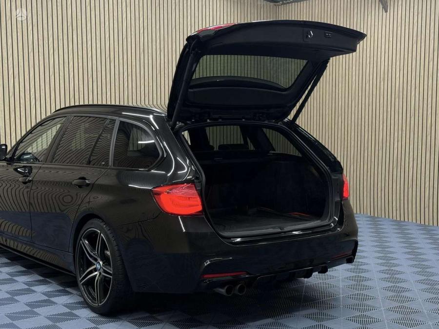 Black BMW 335 2014 in Marijampole, with an engine capacity of 2.99 L and mileage of 343 thousand km for 13500 €, photo 14 on AUTOMOTO.COM.LV