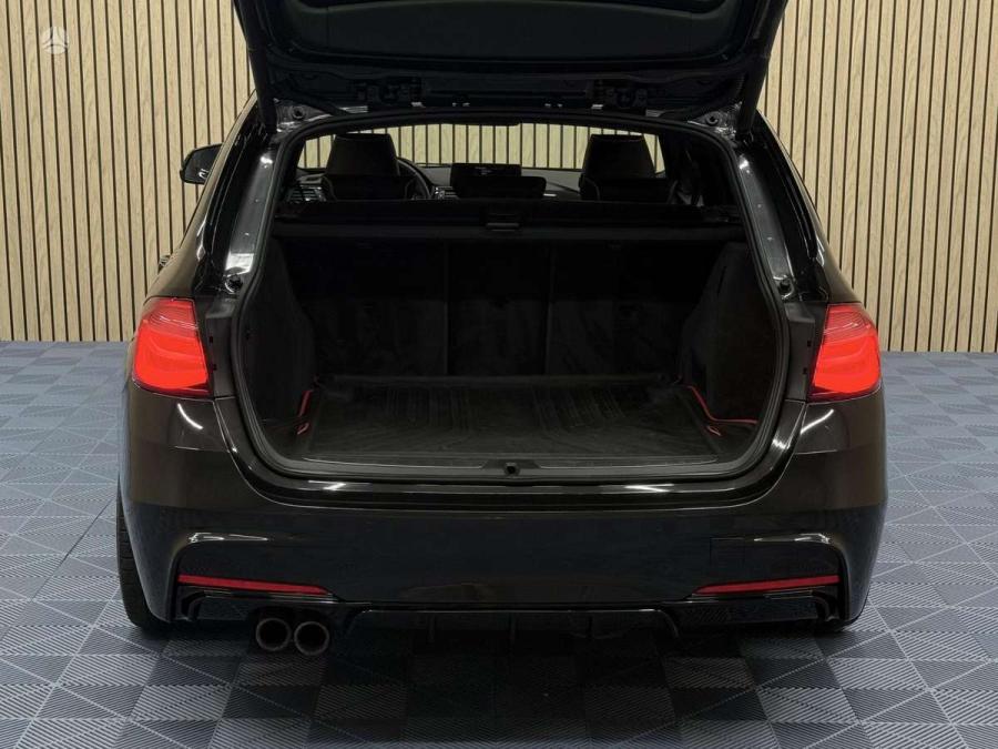 Black BMW 335 2014 in Marijampole, with an engine capacity of 2.99 L and mileage of 343 thousand km for 13500 €, photo 15 on AUTOMOTO.COM.LV
