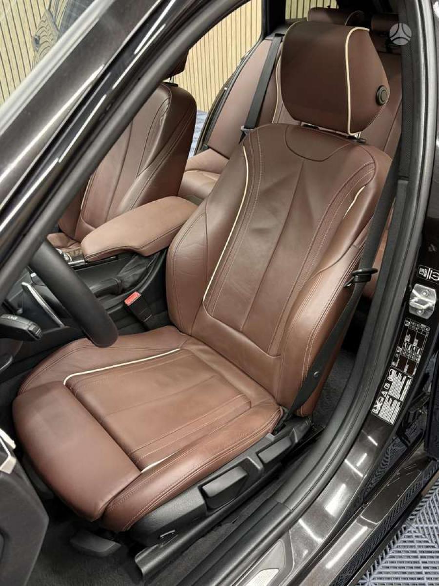 Black BMW 335 2014 in Marijampole, with an engine capacity of 2.99 L and mileage of 343 thousand km for 13500 €, photo 21 on AUTOMOTO.COM.LV