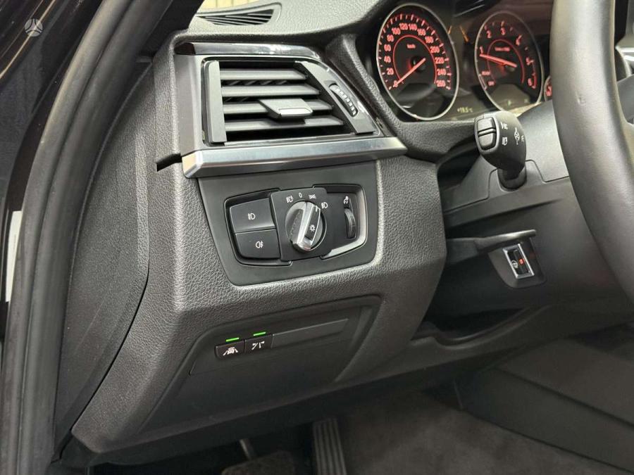 Black BMW 335 2014 in Marijampole, with an engine capacity of 2.99 L and mileage of 343 thousand km for 13500 €, photo 26 on AUTOMOTO.COM.LV