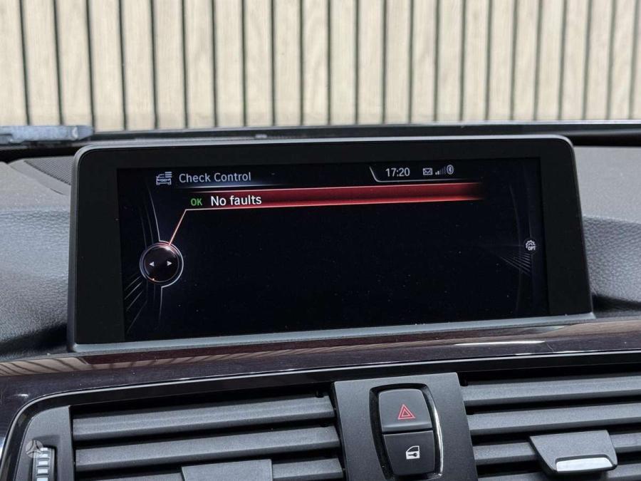 Black BMW 335 2014 in Marijampole, with an engine capacity of 2.99 L and mileage of 343 thousand km for 13500 €, photo 33 on AUTOMOTO.COM.LV