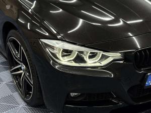 Black BMW 335 2014 in Marijampole, with an engine capacity of 2.99 L and mileage of 343 thousand km for 13500 €, photo 38 on AUTOMOTO.COM.LV