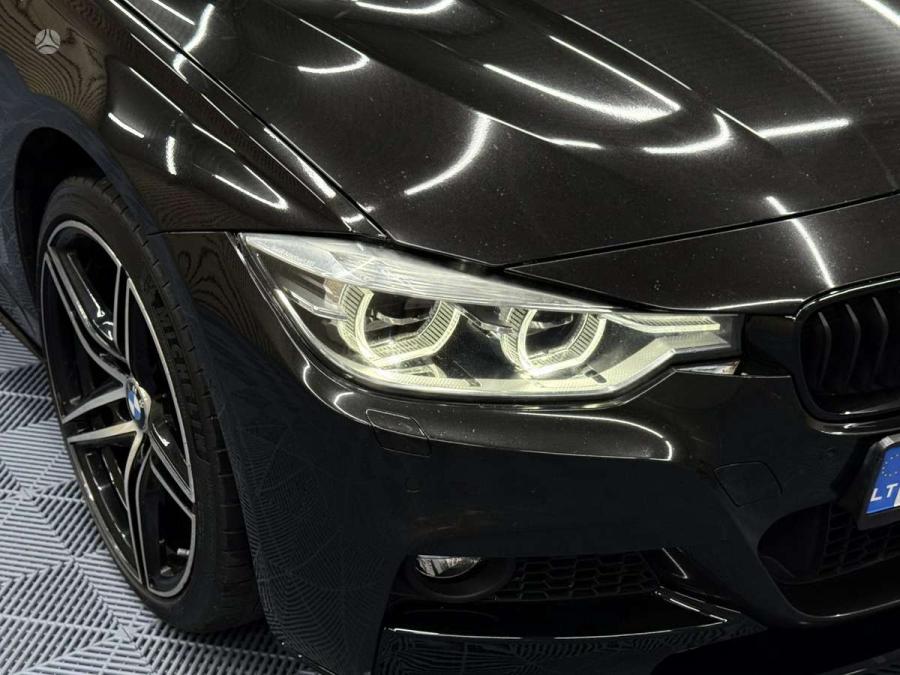 Black BMW 335 2014 in Marijampole, with an engine capacity of 2.99 L and mileage of 343 thousand km for 13500 €, photo 38 on AUTOMOTO.COM.LV