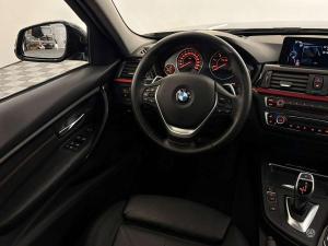 Melns BMW 335 2015 Marijampole, ar dzinēja tilpumu 2.99 L un nobraukumu 261 tūkst. km par 10999 €, foto 24 vietnē AUTOMOTO.COM.LV
