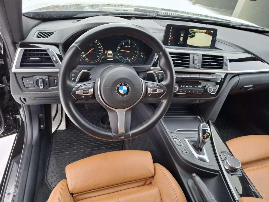 Black BMW 335 2018 in Prienai, with an engine capacity of 2.99 L and mileage of 212 thousand km for 14299 €, photo 13 on AUTOMOTO.COM.LV