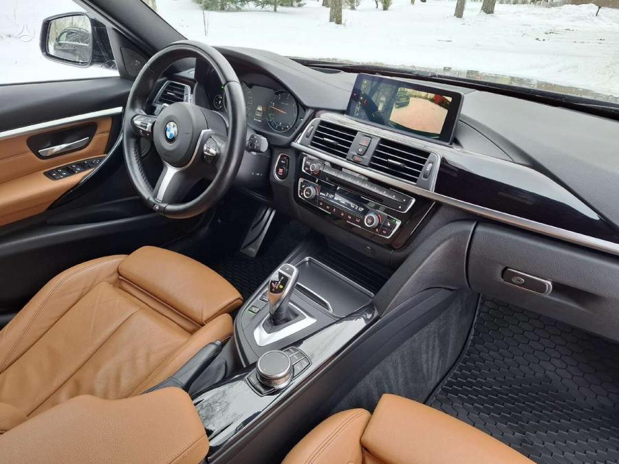 Black BMW 335 2018 in Prienai, with an engine capacity of 2.99 L and mileage of 212 thousand km for 14299 €, photo 22 on AUTOMOTO.COM.LV