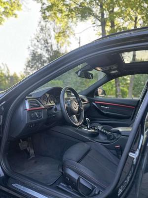 Black BMW 335 2018 in Vilnius, with an engine capacity of 3.00 L and mileage of 195 thousand km for 14999 €, photo 9 on AUTOMOTO.COM.LV