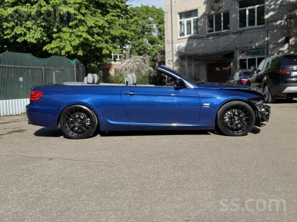 Blue BMW 335 2011 in Riga, with an engine capacity of 3.00 L and mileage of 186 thousand km for 11990 €, photo 4 on AUTOMOTO.COM.LV