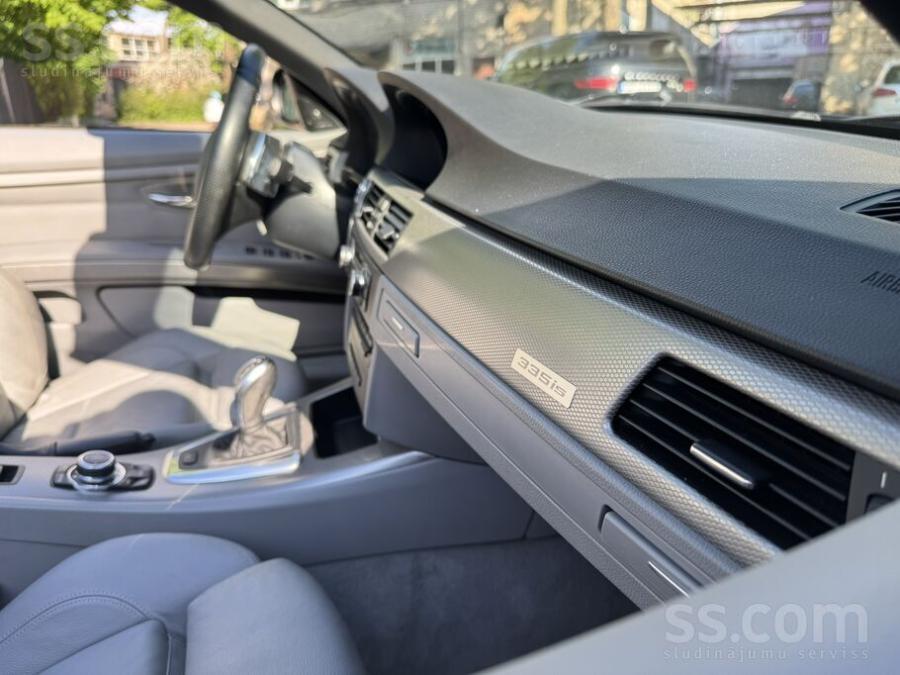 Blue BMW 335 2011 in Riga, with an engine capacity of 3.00 L and mileage of 186 thousand km for 11990 €, photo 20 on AUTOMOTO.COM.LV