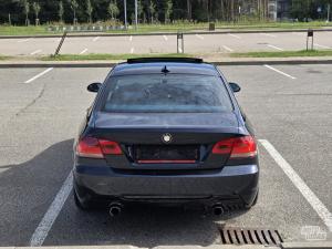 Blue BMW 335 2007 in Vilnius, with an engine capacity of 3.00 L and mileage of 385 thousand km for 9300 €, photo 6 on AUTOMOTO.COM.LV