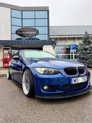 Blue BMW 335 2007 in Riga, with an engine capacity of 3.00 L and mileage of 236 thousand km for 13490 €, photo 23 on AUTOMOTO.COM.LV