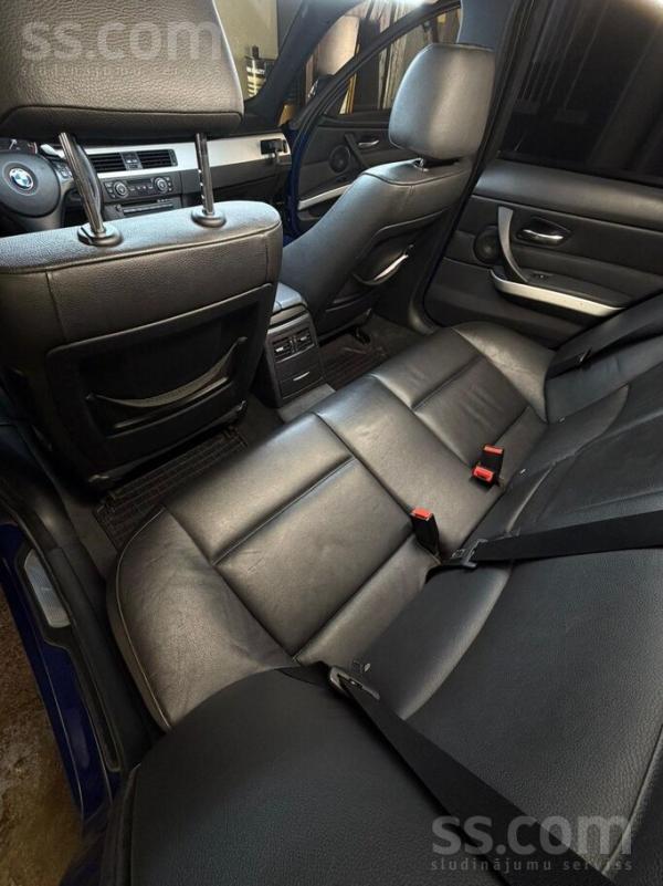 Blue BMW 335 2007 in Valmiera, with an engine capacity of 3.00 L and mileage of 350 thousand km for 7500 €, photo 8 on AUTOMOTO.COM.LV