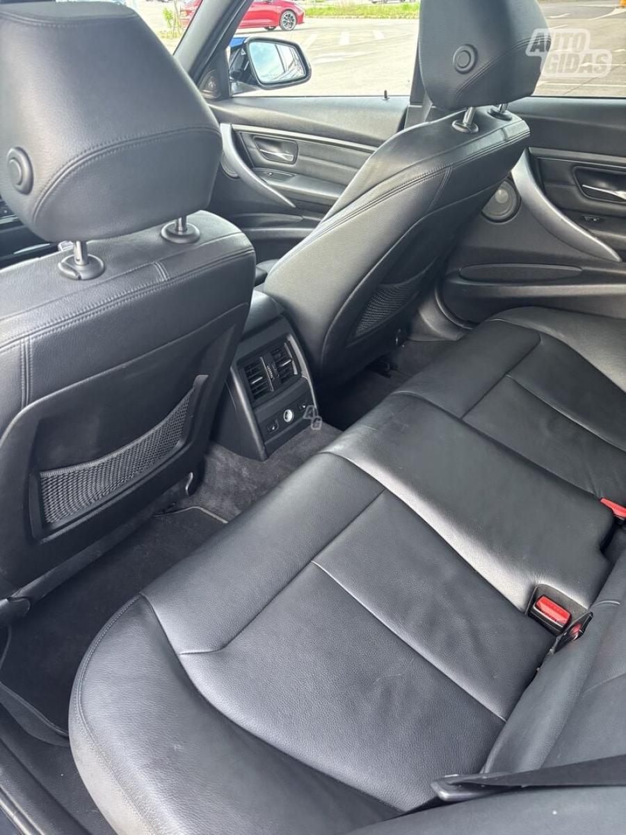 Blue BMW 335 2013 in Vilnius, with an engine capacity of 3.00 L and mileage of 170 thousand km for 15200 €, photo 12 on AUTOMOTO.COM.LV