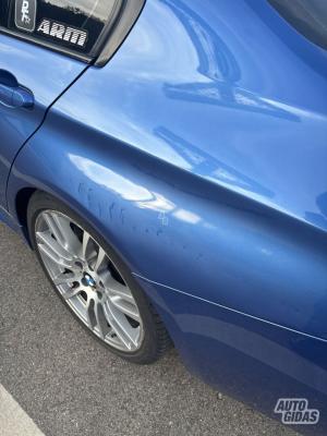Blue BMW 335 2013 in Vilnius, with an engine capacity of 3.00 L and mileage of 170 thousand km for 15200 €, photo 15 on AUTOMOTO.COM.LV