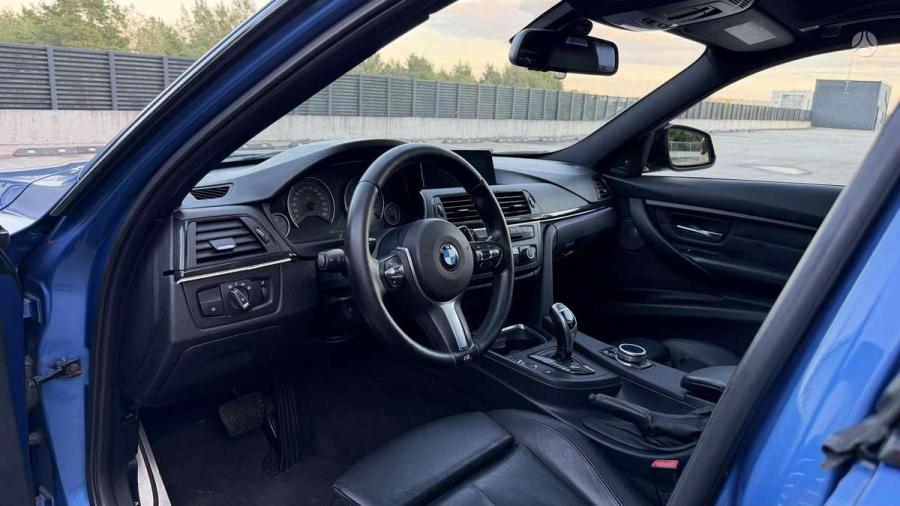 Blue BMW 335 2014 in Vilnius, with an engine capacity of 3.00 L and mileage of 231 thousand km for 11300 €, photo 13 on AUTOMOTO.COM.LV