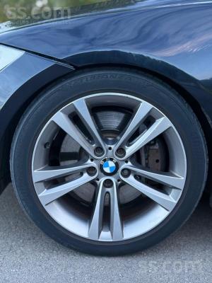 Blue BMW 335 2007 in Riga, with an engine capacity of 3.00 L and mileage of 454 thousand km for 6499 €, photo 8 on AUTOMOTO.COM.LV