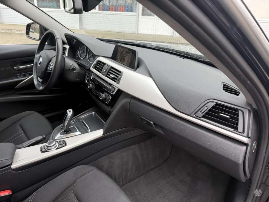 Zils BMW 335 2017 Marijampole, ar dzinēja tilpumu 2.99 L un nobraukumu 181 tūkst. km par 11500 €, foto 12 vietnē AUTOMOTO.COM.LV