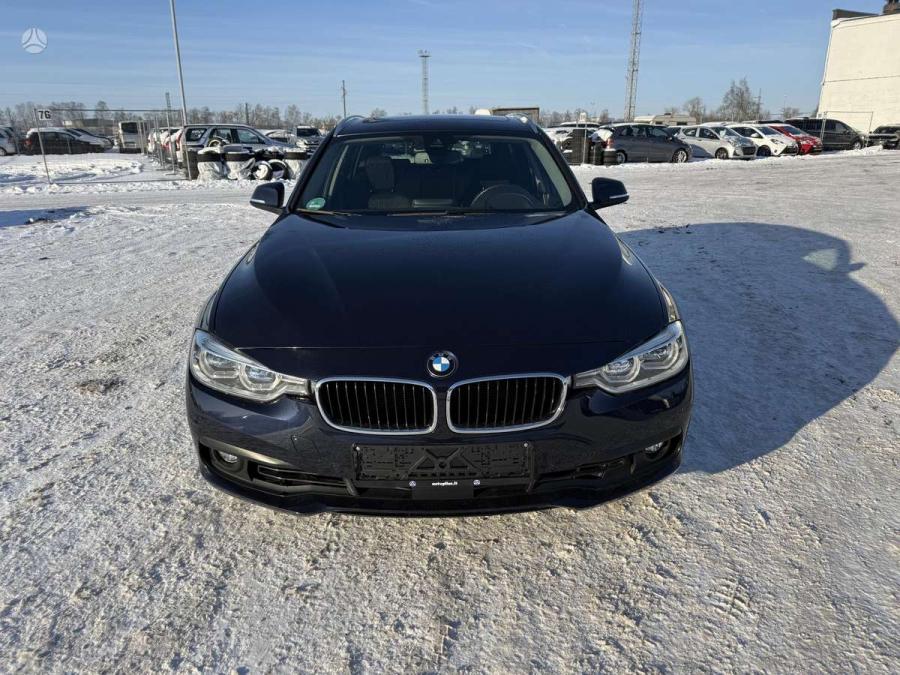 Blue BMW 335 2017 in Marijampole, with an engine capacity of 2.99 L and mileage of 184 thousand km for 11400 €, photo 4 on AUTOMOTO.COM.LV