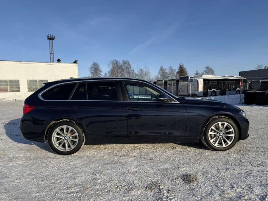 Blue BMW 335 2017 in Marijampole, with an engine capacity of 2.99 L and mileage of 184 thousand km for 11400 €, photo 7 on AUTOMOTO.COM.LV