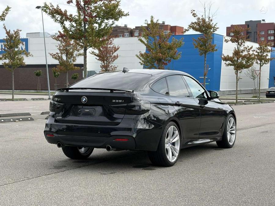 Black BMW 335 Gran Turismo 2015 in Klaipeda, with an engine capacity of 2.98 L and mileage of 243 thousand km for 11400 €, photo 5 on AUTOMOTO.COM.LV