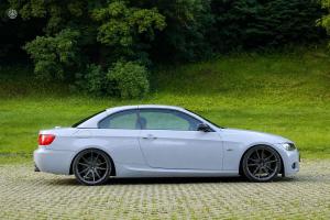 Grey BMW 335 2008 in Vilnius, with an engine capacity of 0.00 L and mileage of 222 thousand km for 13000 €, photo 5 on AUTOMOTO.COM.LV