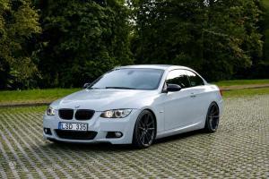 Grey BMW 335 2008 in Vilnius, with an engine capacity of 0.00 L and mileage of 222 thousand km for 13000 €, photo 11 on AUTOMOTO.COM.LV