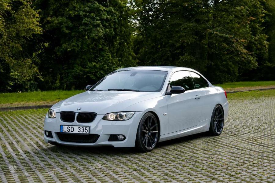 Grey BMW 335 2008 in Vilnius, with an engine capacity of 0.00 L and mileage of 222 thousand km for 13000 €, photo 11 on AUTOMOTO.COM.LV