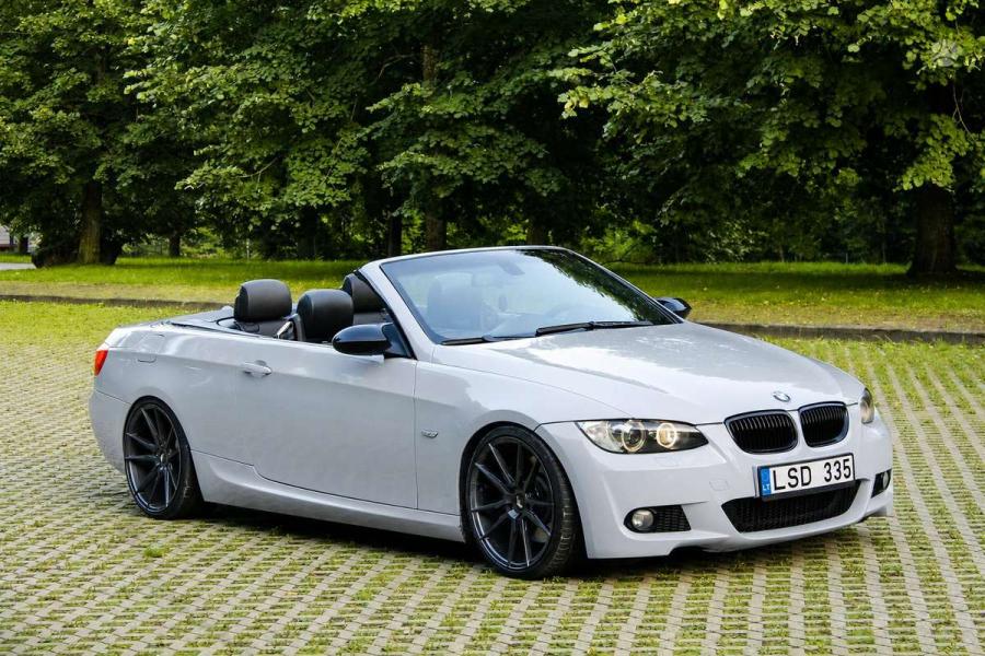 Grey BMW 335 2008 in Vilnius, with an engine capacity of 0.00 L and mileage of 222 thousand km for 13000 €, photo 18 on AUTOMOTO.COM.LV