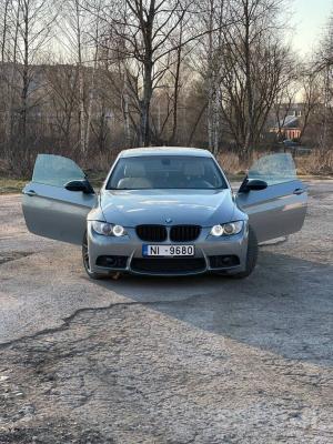 Pelēks BMW 335 2007 Daugavpils, ar dzinēja tilpumu 3.00 L un nobraukumu 302 tūkst. km par 8300 €, foto 3 vietnē AUTOMOTO.COM.LV