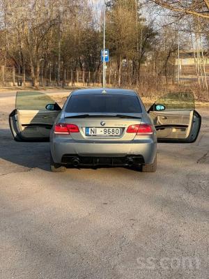 Pelēks BMW 335 2007 Daugavpils, ar dzinēja tilpumu 3.00 L un nobraukumu 302 tūkst. km par 8300 €, foto 7 vietnē AUTOMOTO.COM.LV