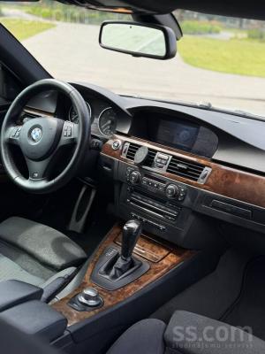 Grey BMW 335 2007 in Riga, with an engine capacity of 3.00 L and mileage of 244 thousand km for 10335 €, photo 9 on AUTOMOTO.COM.LV