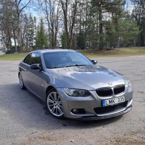 Pelēks BMW 335 2009 Mažeikiai, ar dzinēja tilpumu 3.00 L un nobraukumu 223 tūkst. km par 10000 €, foto  vietnē AUTOMOTO.COM.LV