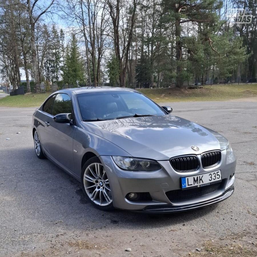 Pelēks BMW 335 2009 Mažeikiai, ar dzinēja tilpumu 3.00 L un nobraukumu 223 tūkst. km par 10000 €, foto 1 vietnē AUTOMOTO.COM.LV