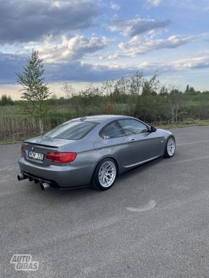 Grey BMW 335 2009 in Klaipeda, with an engine capacity of 3.00 L and mileage of 250 thousand km for 15000 €, photo 3 on AUTOMOTO.COM.LV
