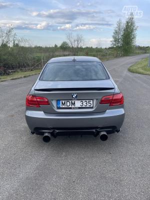 Grey BMW 335 2009 in Klaipeda, with an engine capacity of 3.00 L and mileage of 250 thousand km for 15000 €, photo 5 on AUTOMOTO.COM.LV